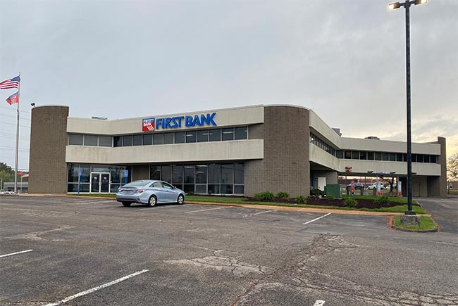 Bank in Manchester Missouri | Accounts | Loans | First Bank
